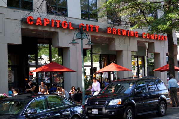 Capitol City Brewing Company Arlington Va Cello S Corner